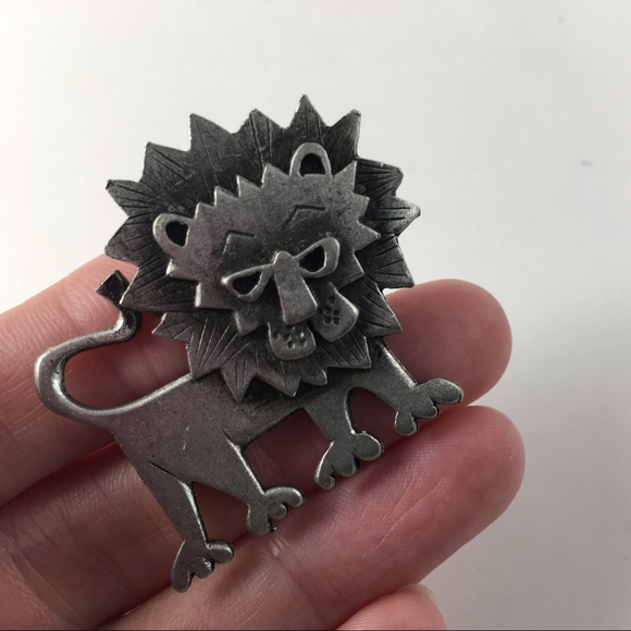 Metzke | Jewelry | Metzke Pewter Lion Pin Figural Signed Vintagr Gift ...